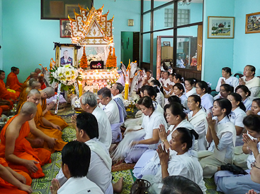 Understanding the customs and rituals of buddhist funerals – buddhist ...